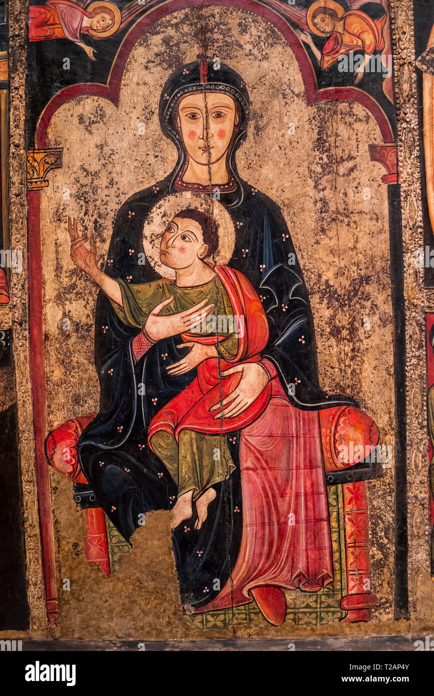 Romanesque art in the National Art Museum of Catalonia,Barcrelona,Avià ...