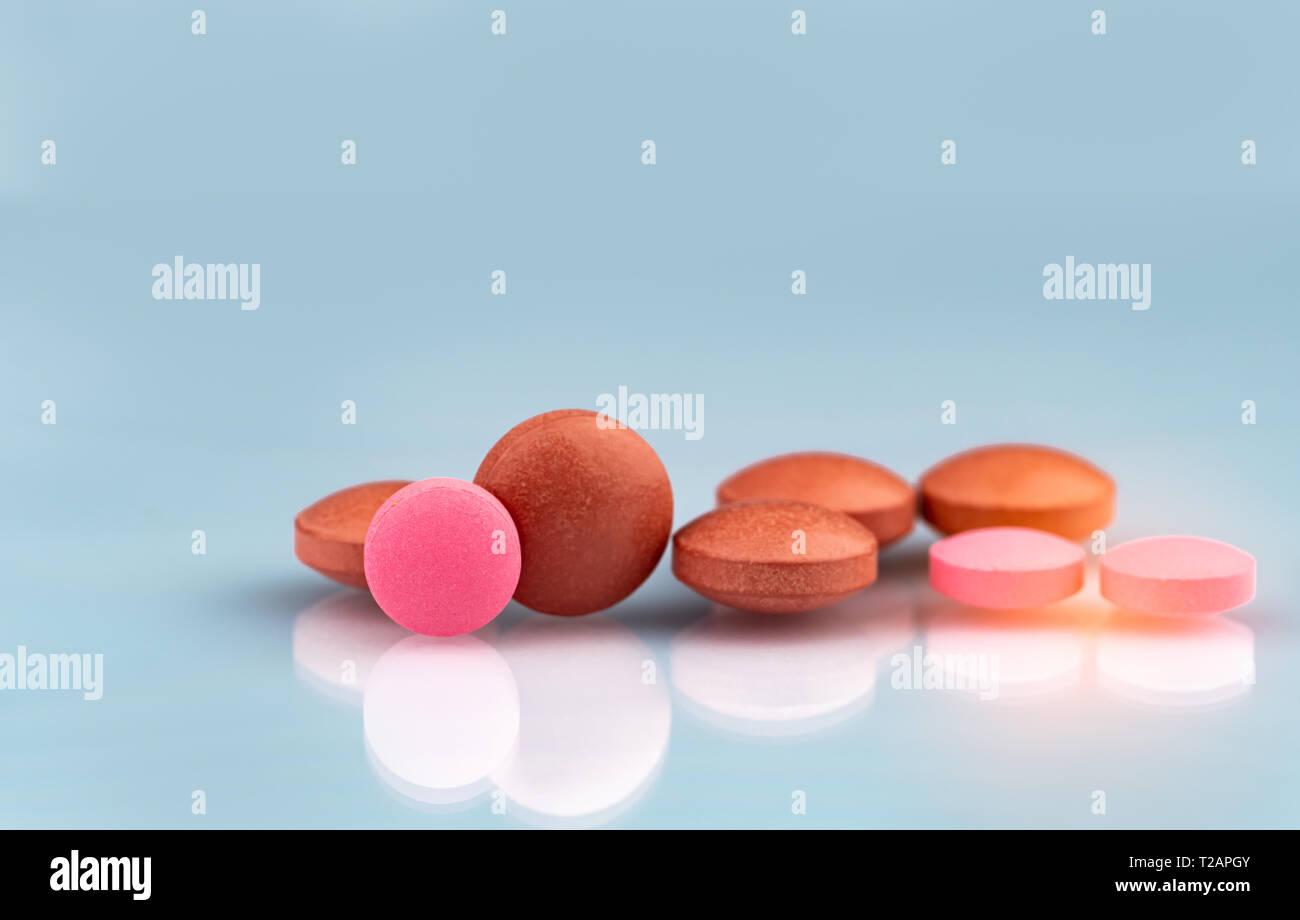 Tablets production hi-res stock photography and images - Alamy