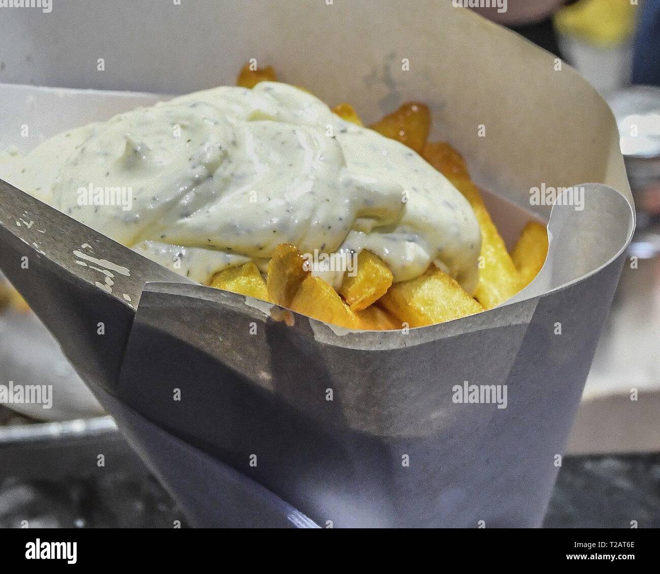 Belgian chips , potato chips , French fries Brussels ( Bruxelles ...