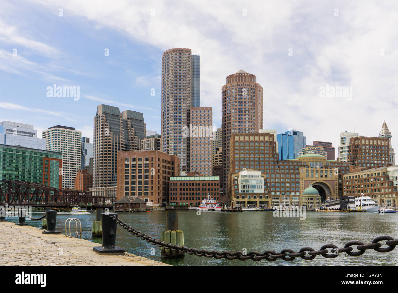 Rowes wharf architecture hi-res stock photography and images - Alamy