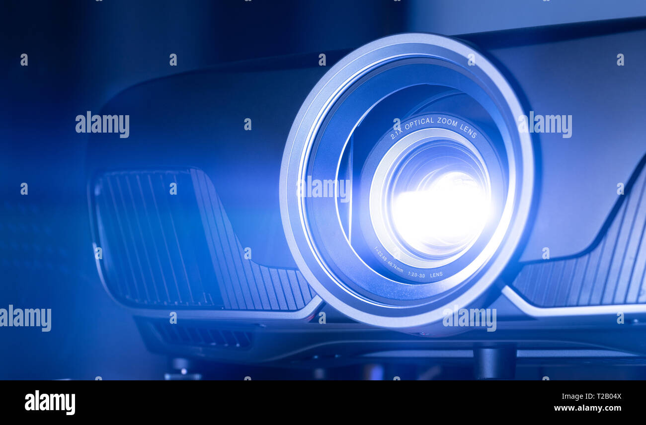 Cinema screen light beam hi-res stock photography and images - Alamy