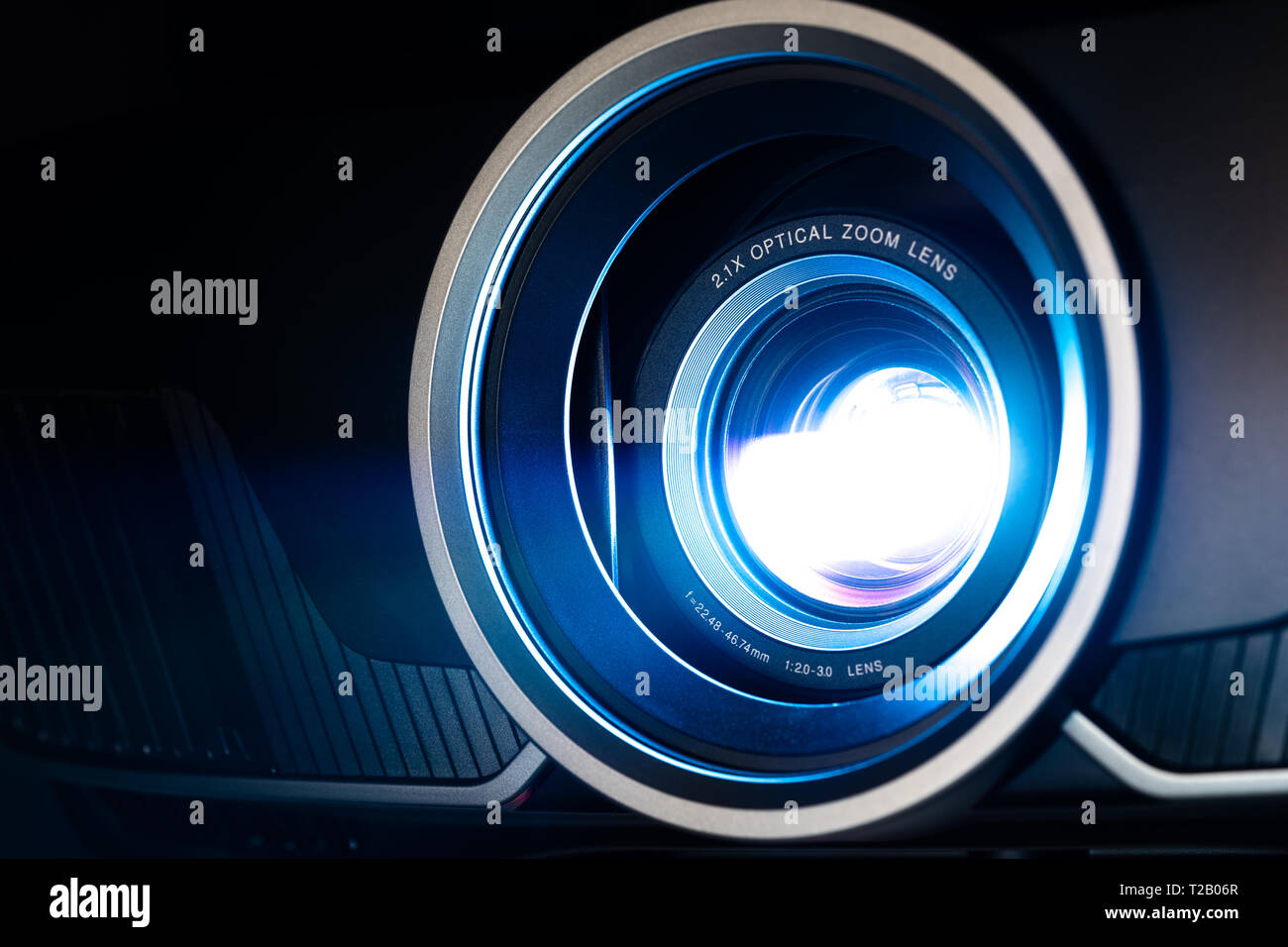 Cinema projector beam audience hi-res stock photography and images - Alamy