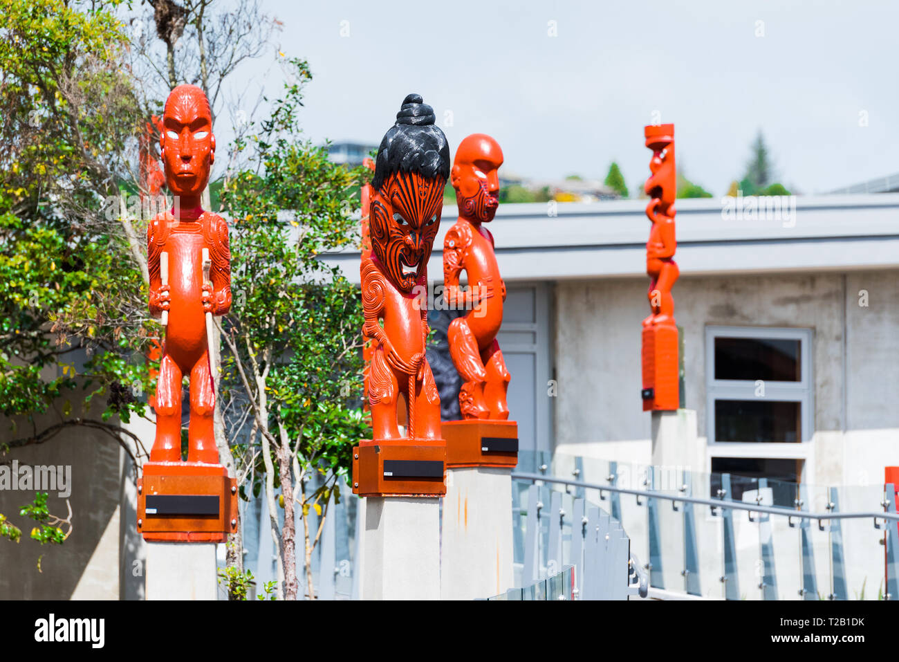 Maori sculptures hi-res stock photography and images - Alamy