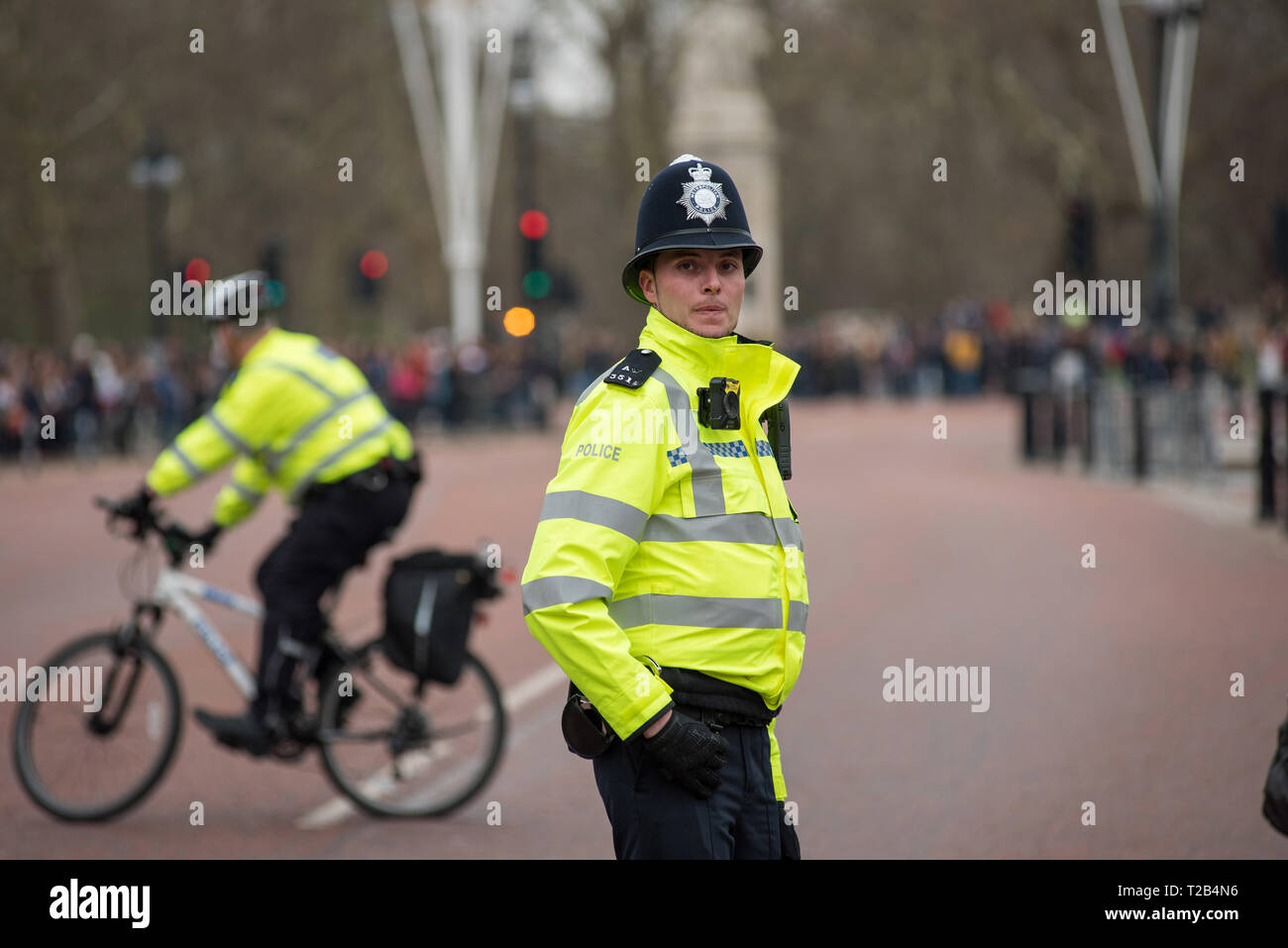 LONDON, UK - MARCH 22, 2019: Metropolitan Police Officer patrolling ...