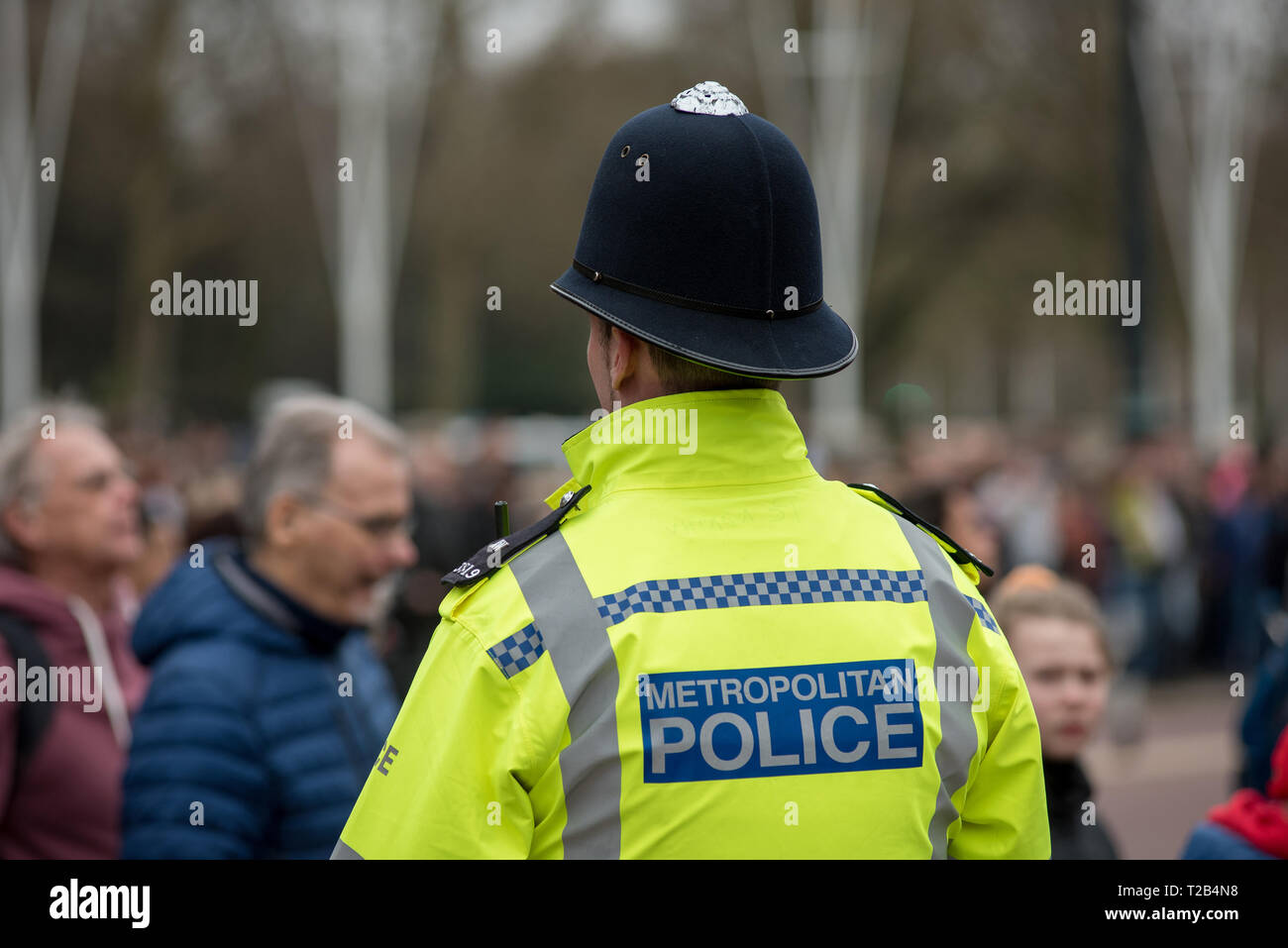 LONDON, UK - MARCH 22, 2019: Metropolitan Police Officer patrolling ...