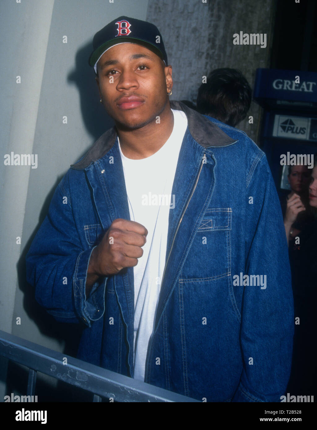 HOLLYWOOD, CA - MARCH 11: Rapper/actor LL Cool J attends Hollywood Walk ...