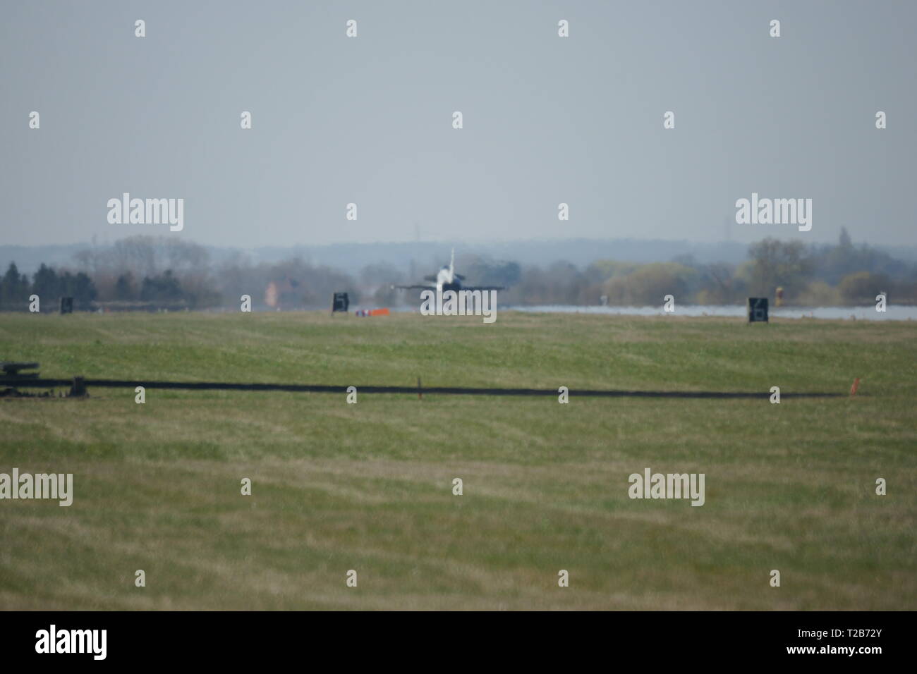 Military runway hi-res stock photography and images - Alamy