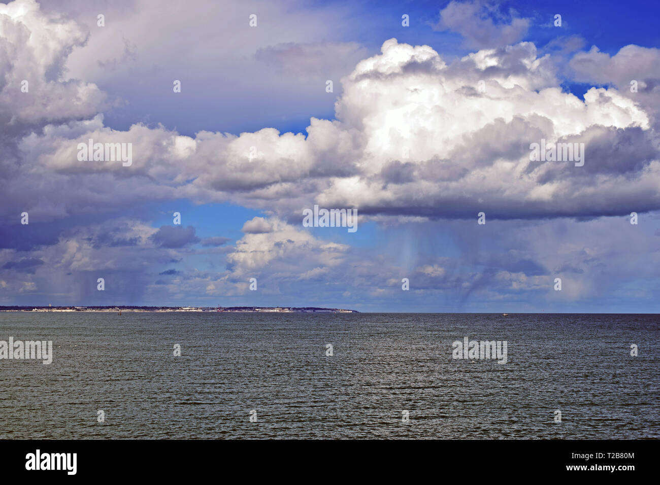 English sky hi-res stock photography and images - Alamy