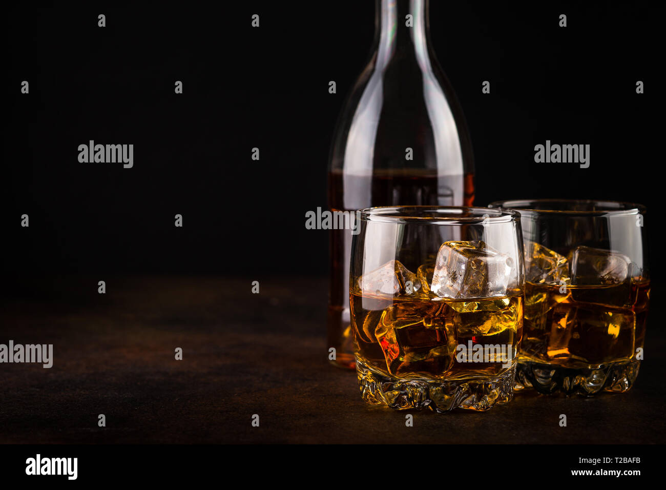 Dark whisky hi-res stock photography and images - Alamy