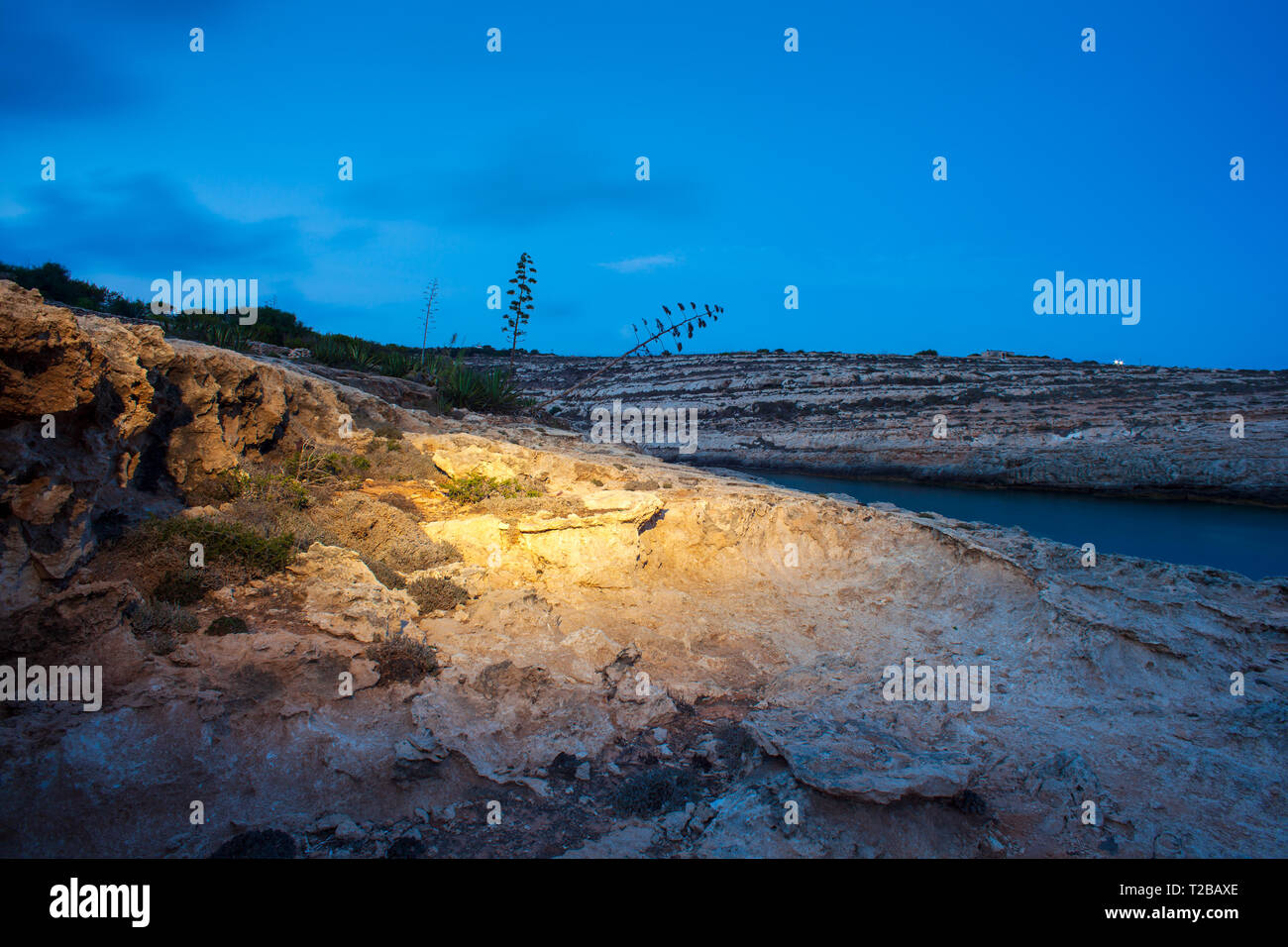 Night view of Cala Greca in Lampedusa. Captured with Light Painting ...