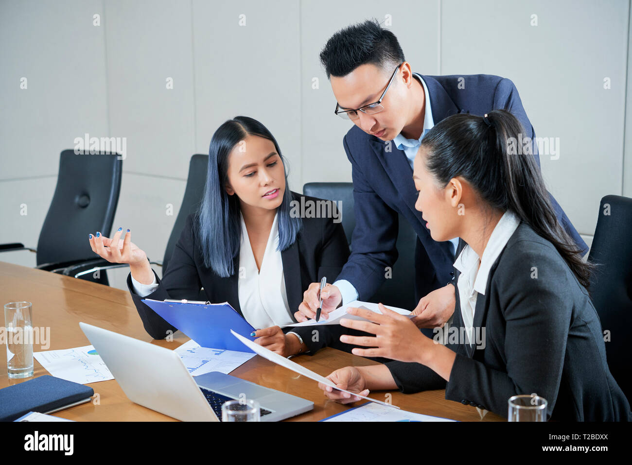 E report hi-res stock photography and images - Alamy