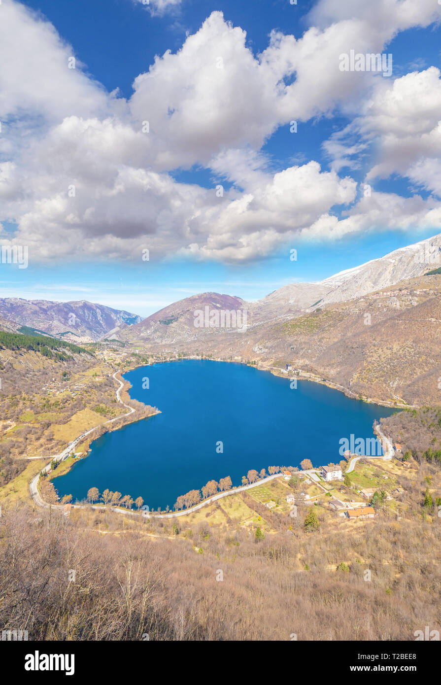 Scanno (Abruzzo, Italy) - The medieval village of Scanno in the ...