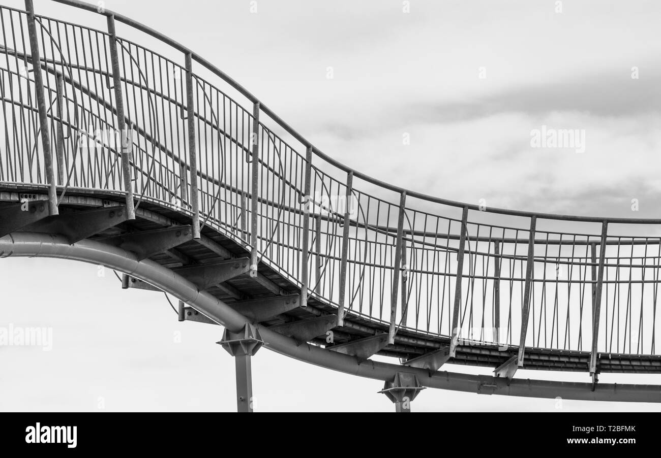 Silhouette of a Pedestrian Skywalk in S-shaped. Abstract Architecture ...