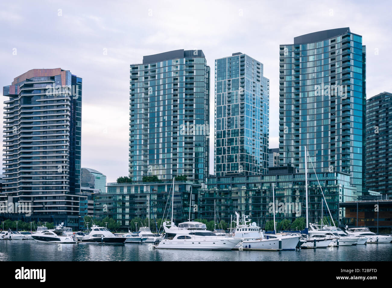 Melbourne high rise buildings hi-res stock photography and images - Alamy