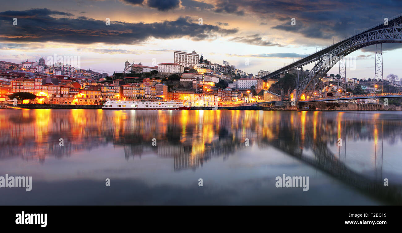 Old portugal hi-res stock photography and images - Alamy