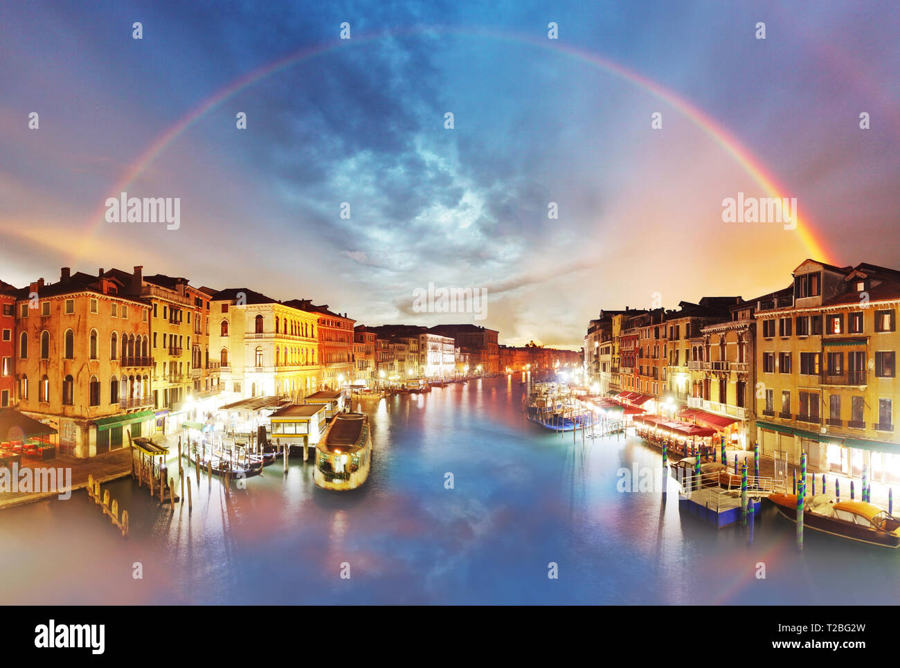 Venice grand canal and the rialto bridge hi-res stock photography and ...