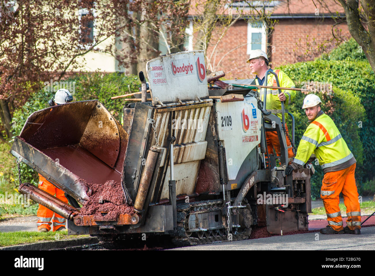 Road resurfacing work uk hi-res stock photography and images - Alamy
