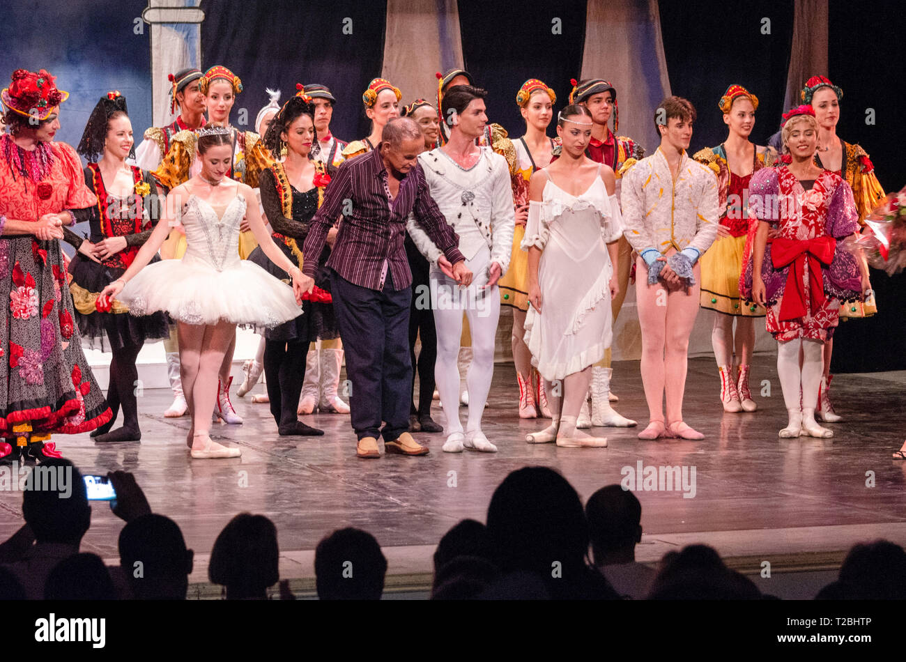 Cuban dance show ballet hi-res stock photography and images - Alamy