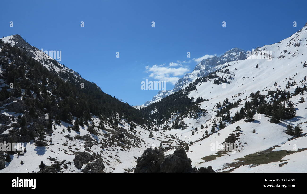 The Taurus Mountains are a mountain complex in southern Turkey ...