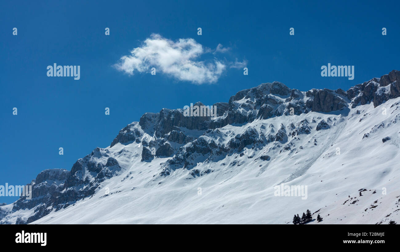 The Taurus Mountains are a mountain complex in southern Turkey ...