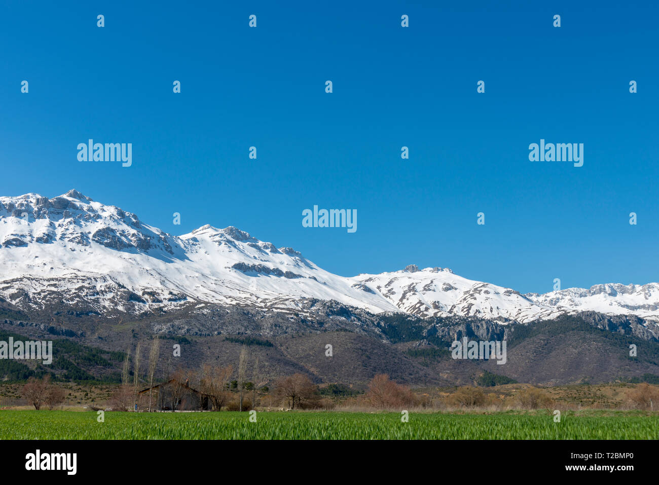 The Taurus Mountains are a mountain complex in southern Turkey ...