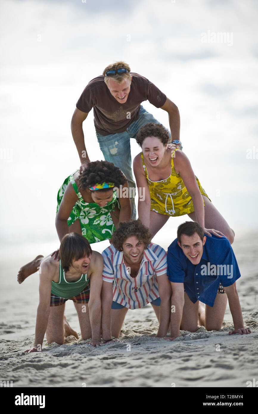 Human pyramid beach hi-res stock photography and images - Alamy