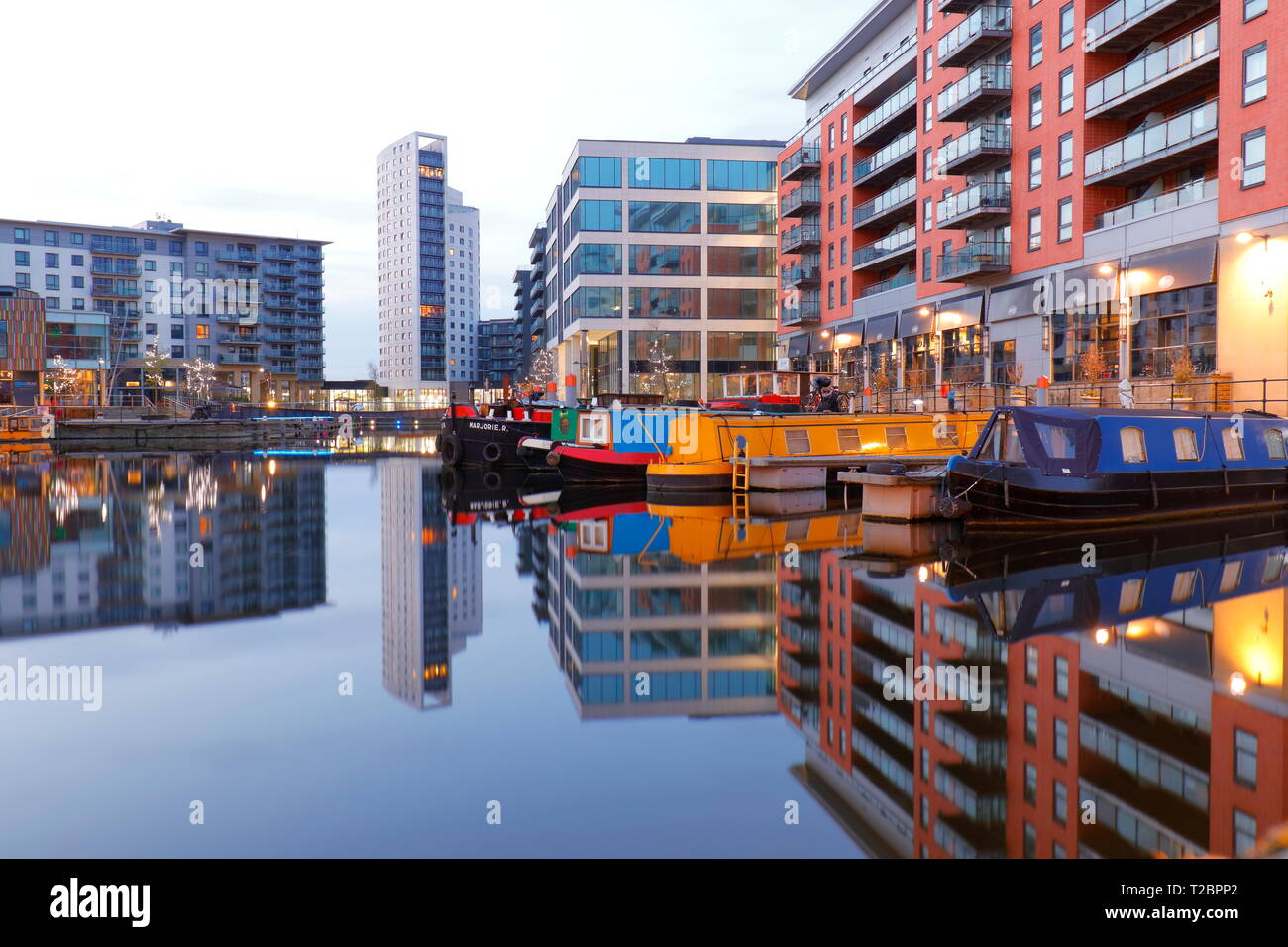 Leeds dock area hi-res stock photography and images - Alamy