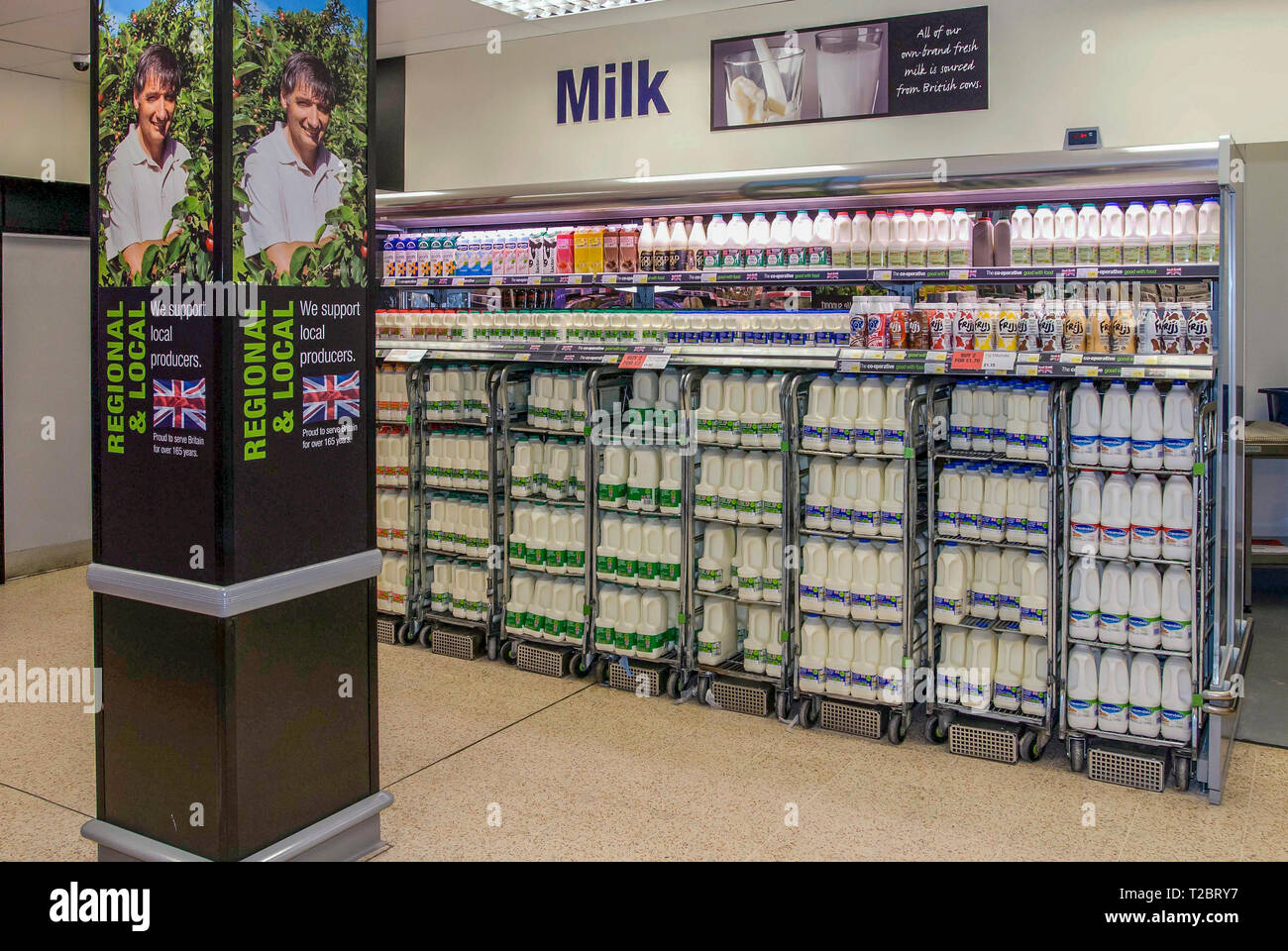 Modern food shop interior Stock Photo - Alamy