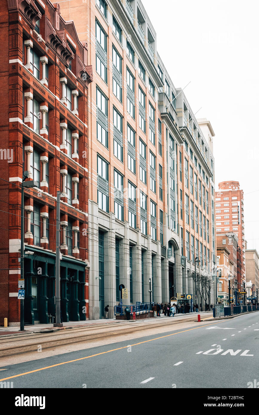 Buildings on Howard Street in downtown Baltimore, Maryland Stock Photo ...