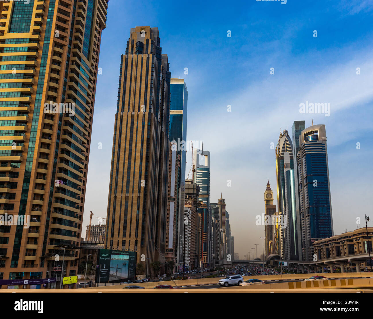 Dubai metro station world trade center hi-res stock photography and ...
