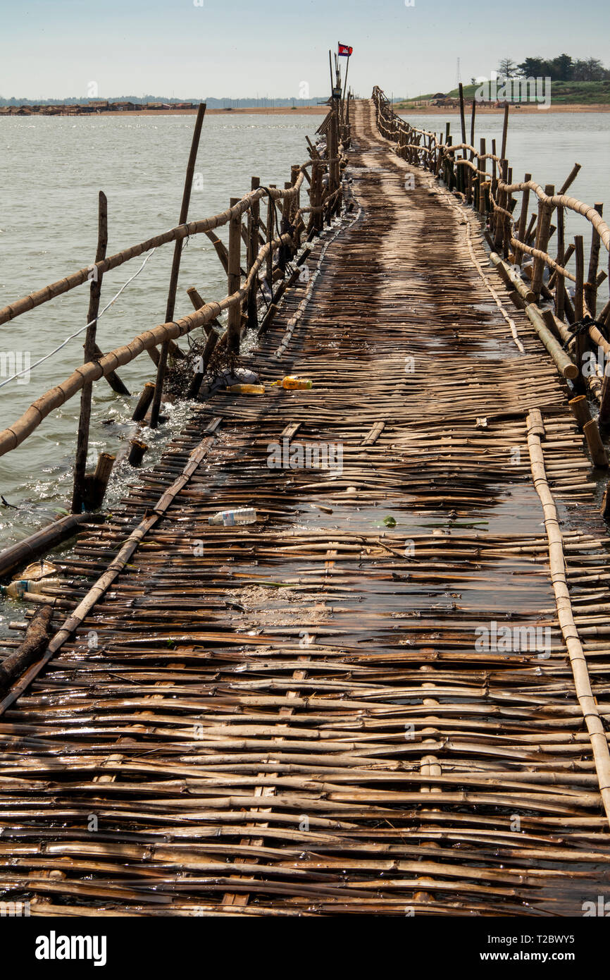 Cambodia, Kampong (Kompong) Cham, Koh Paen; River Mekong flooding hand ...