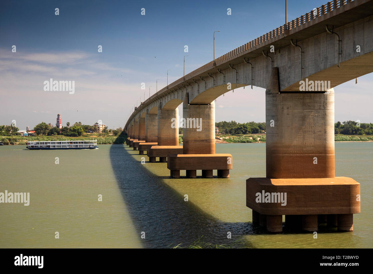 Cambodia, Kampong (Kompong) Cham, Kizuna Bridge carrying Highway 7 ...