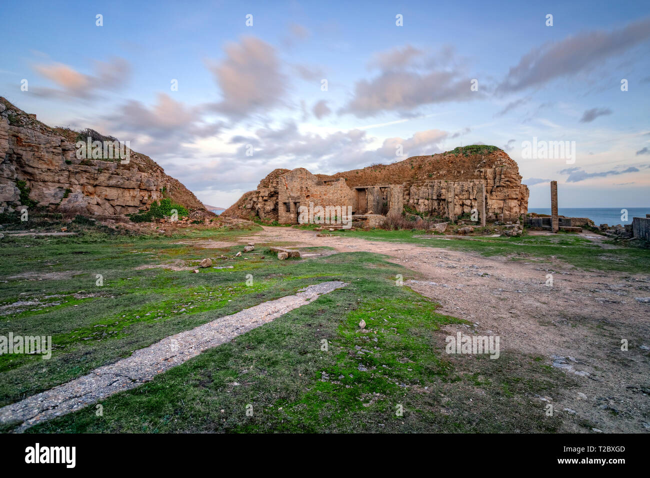 Winspit Quarry, Purbeck, Jurassic Coast, Dorset, England Stock Photo ...