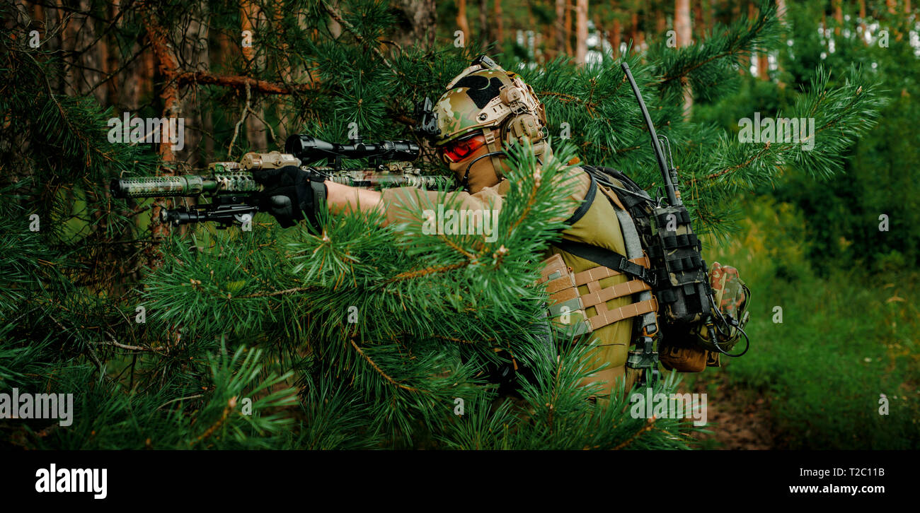 Soldier Camouflage Hidden High Resolution Stock Photography and Images ...