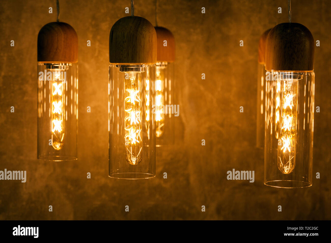 Collection of light bulbs hi-res stock photography and images - Alamy