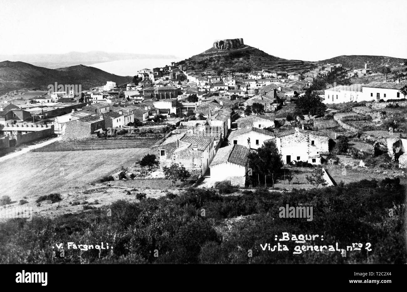 Tarjeta postal, vista general de Bagur (Girona). Fotografía de Valentí ...
