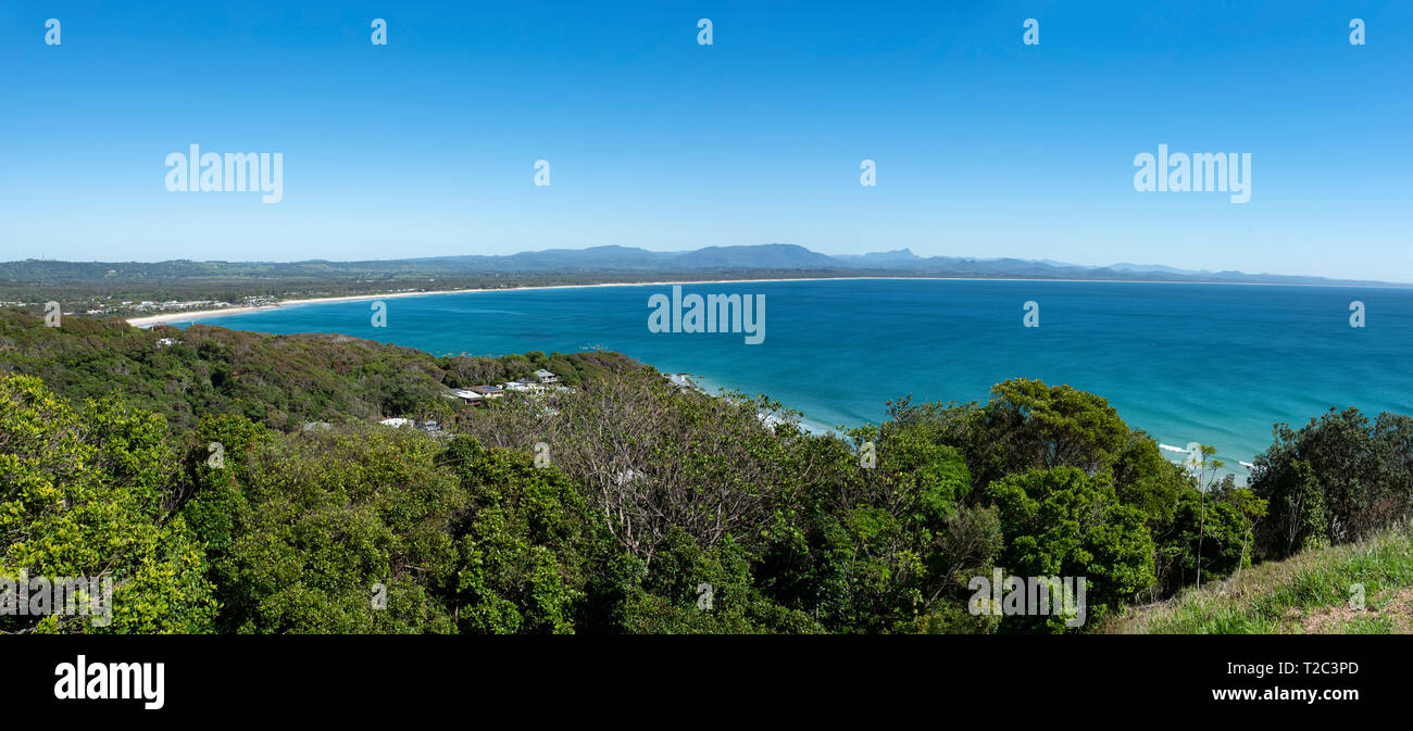 Panoramic view of Byron Bay from Cape Byron Lighthouse on a perfect day ...