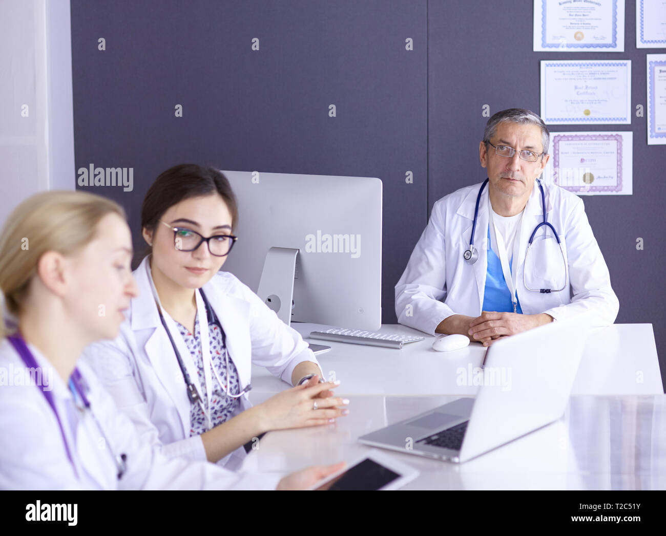 Doctors having a medical discussion in a meeting room Stock Photo - Alamy
