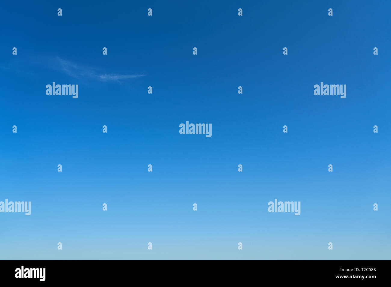 Cloudless blue sky hi-res stock photography and images - Alamy