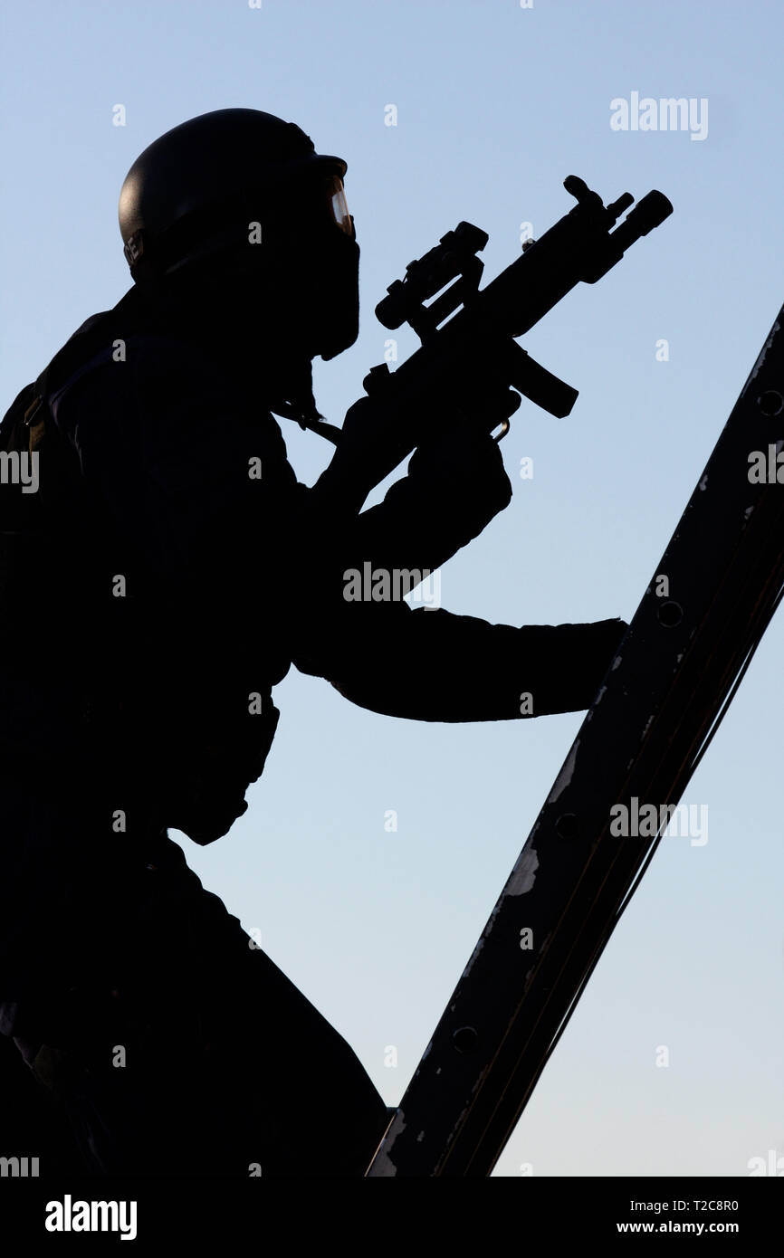 armed police training exercise Stock Photo - Alamy