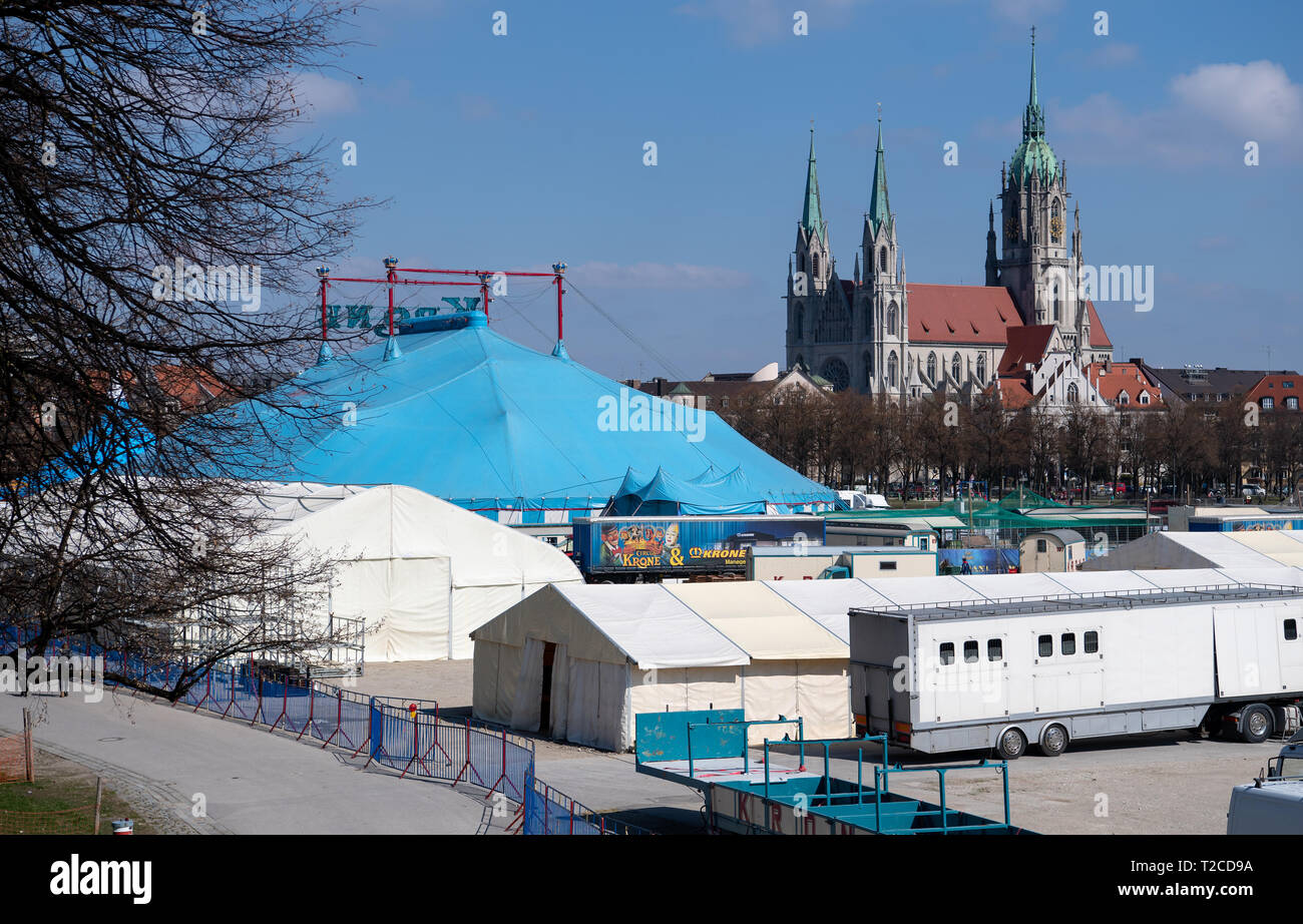 Circus krone hi-res stock photography and images - Alamy