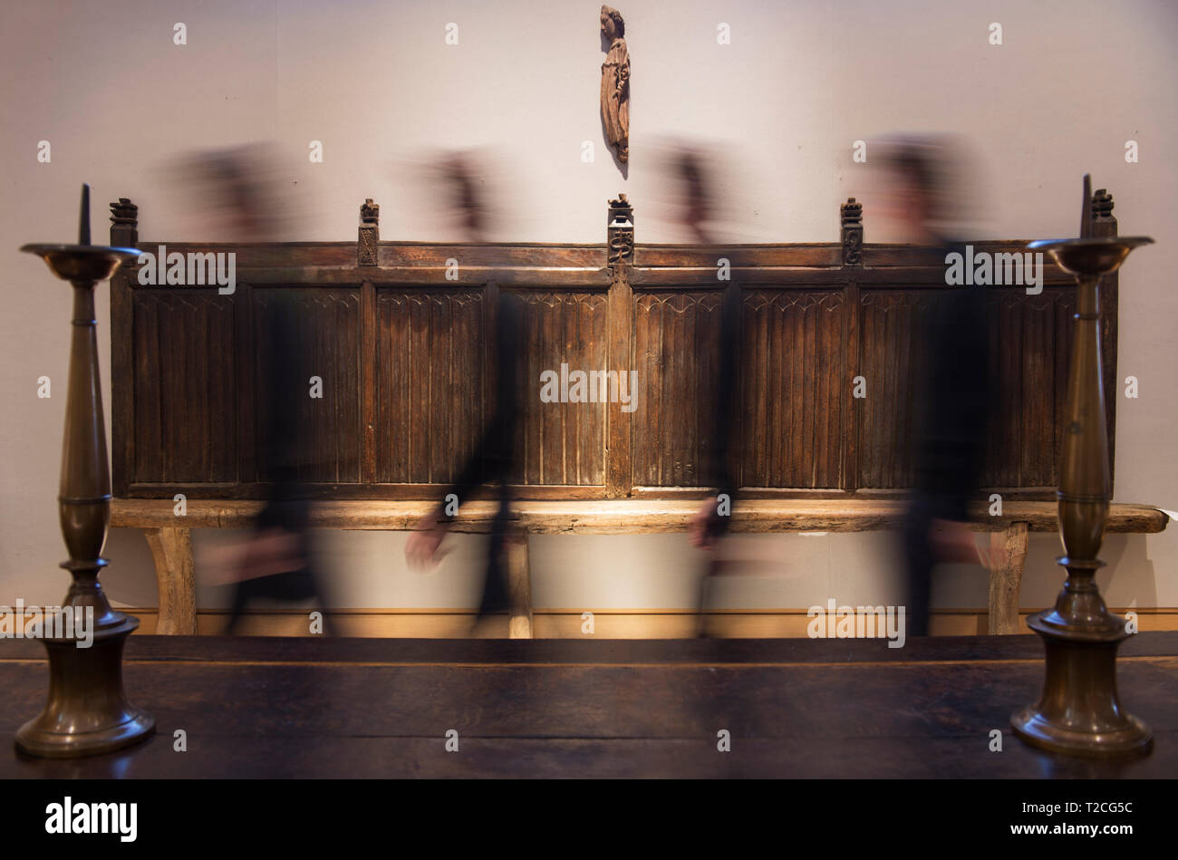 Bonhams, New Bond Street, London, UK. 1 April, 2019. Bonhams Oak ...