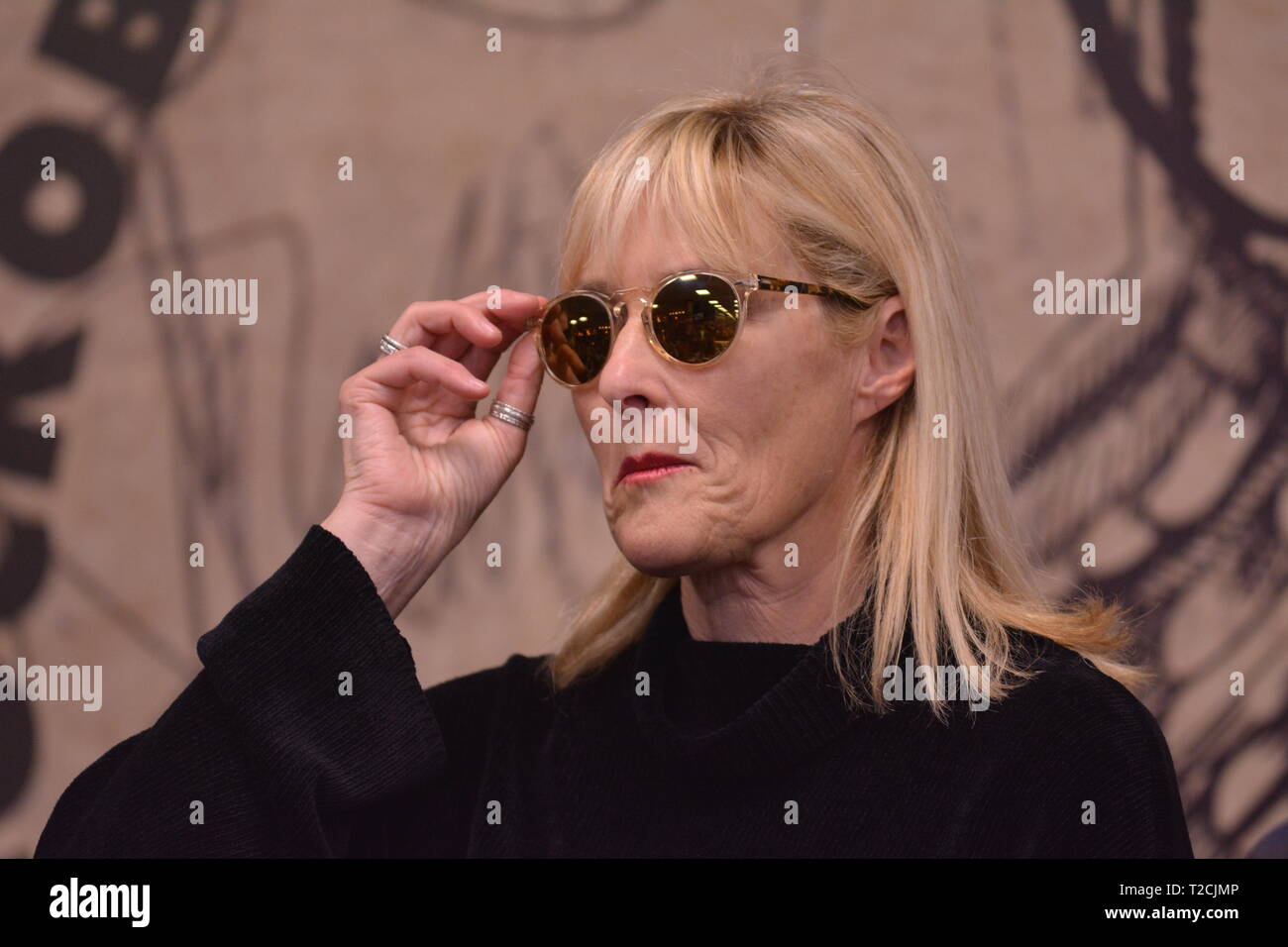 Joanna stingray hi-res stock photography and images - Alamy