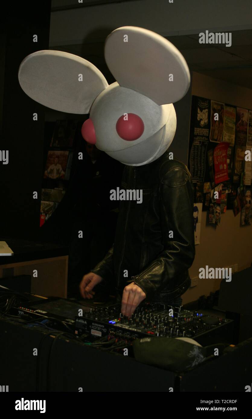 Deadmau5 fans hi-res stock photography and images - Alamy