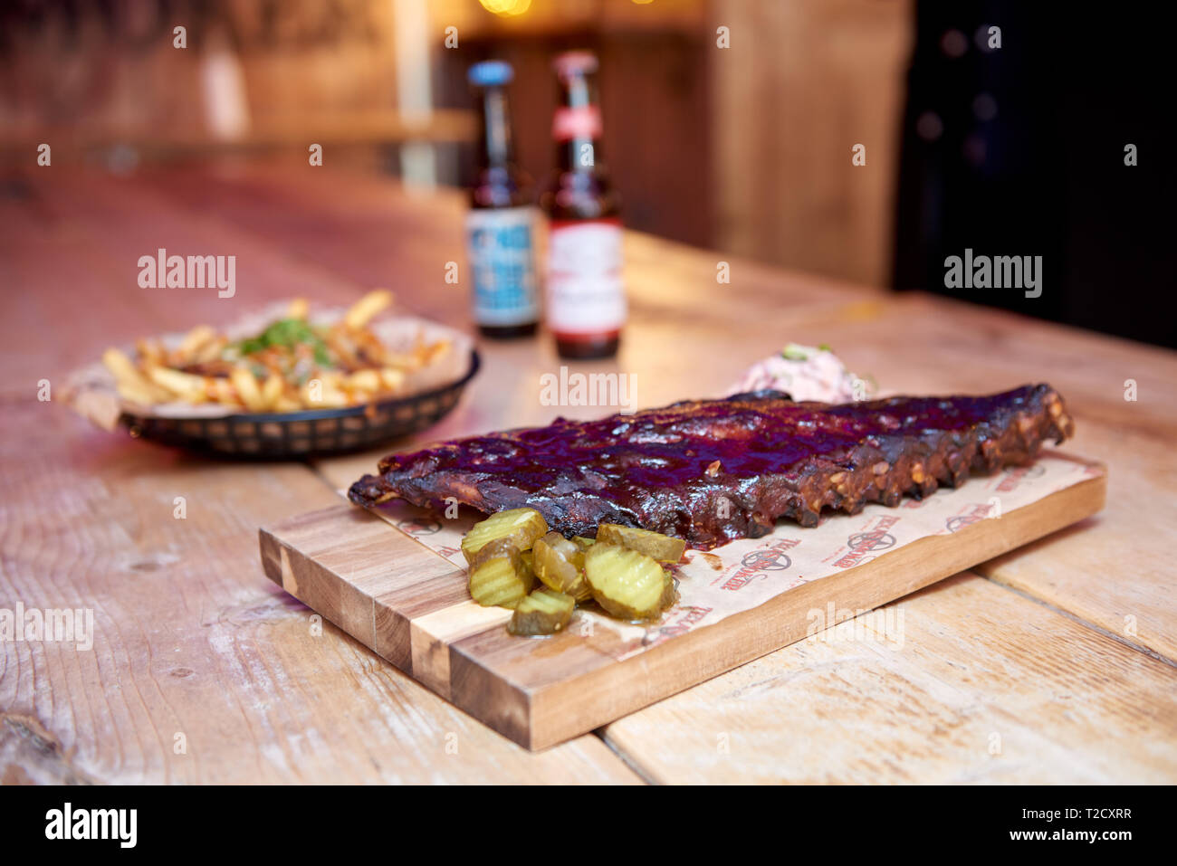 Pit Plate served at the Texas Smoker Stock Photo - Alamy
