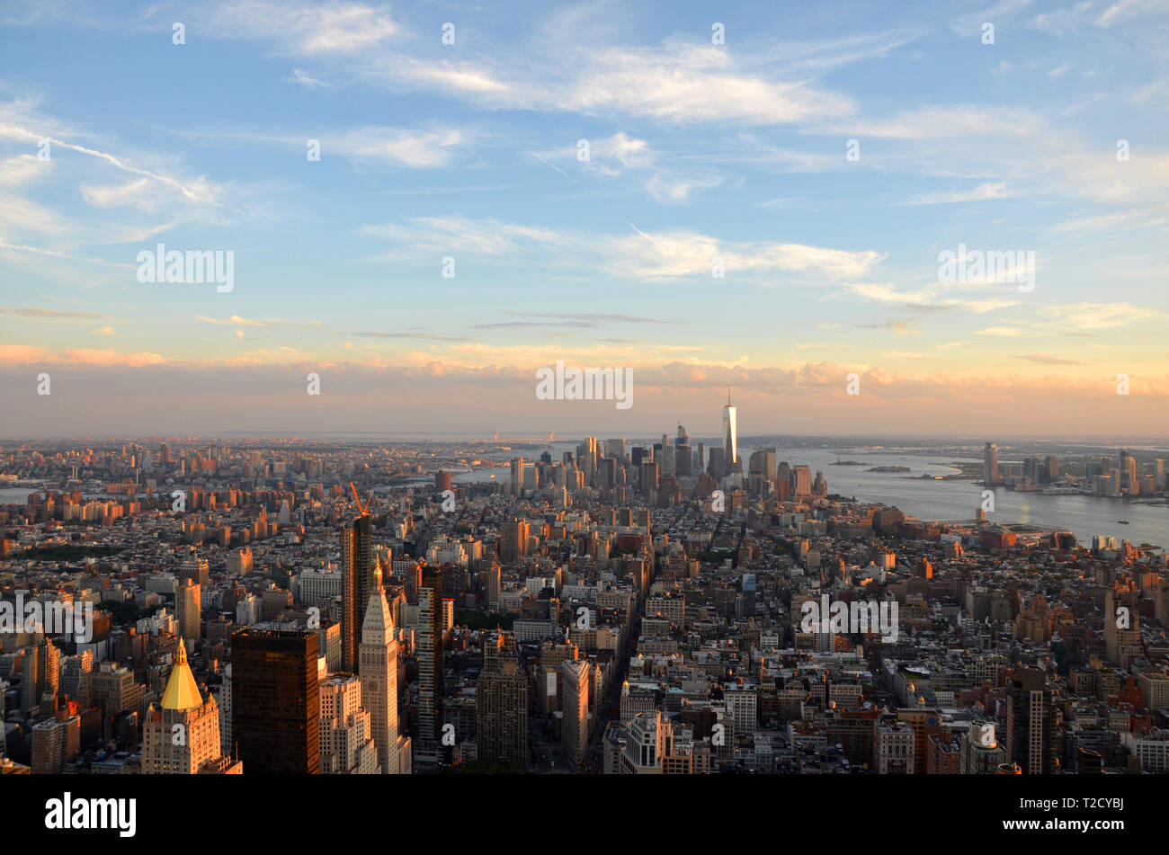 Shadow empire state building manhattan hi-res stock photography and ...