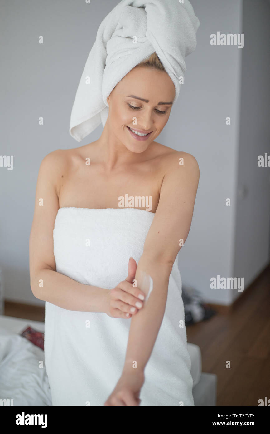 Beautiful woman after shower hi-res stock photography and images - Alamy