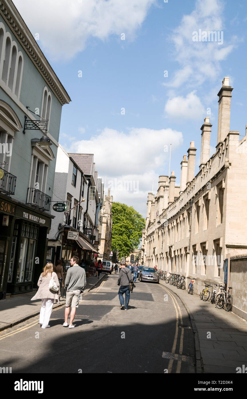 Lincoln College on right in Turl Street in Oxford, Britain Stock Photo ...