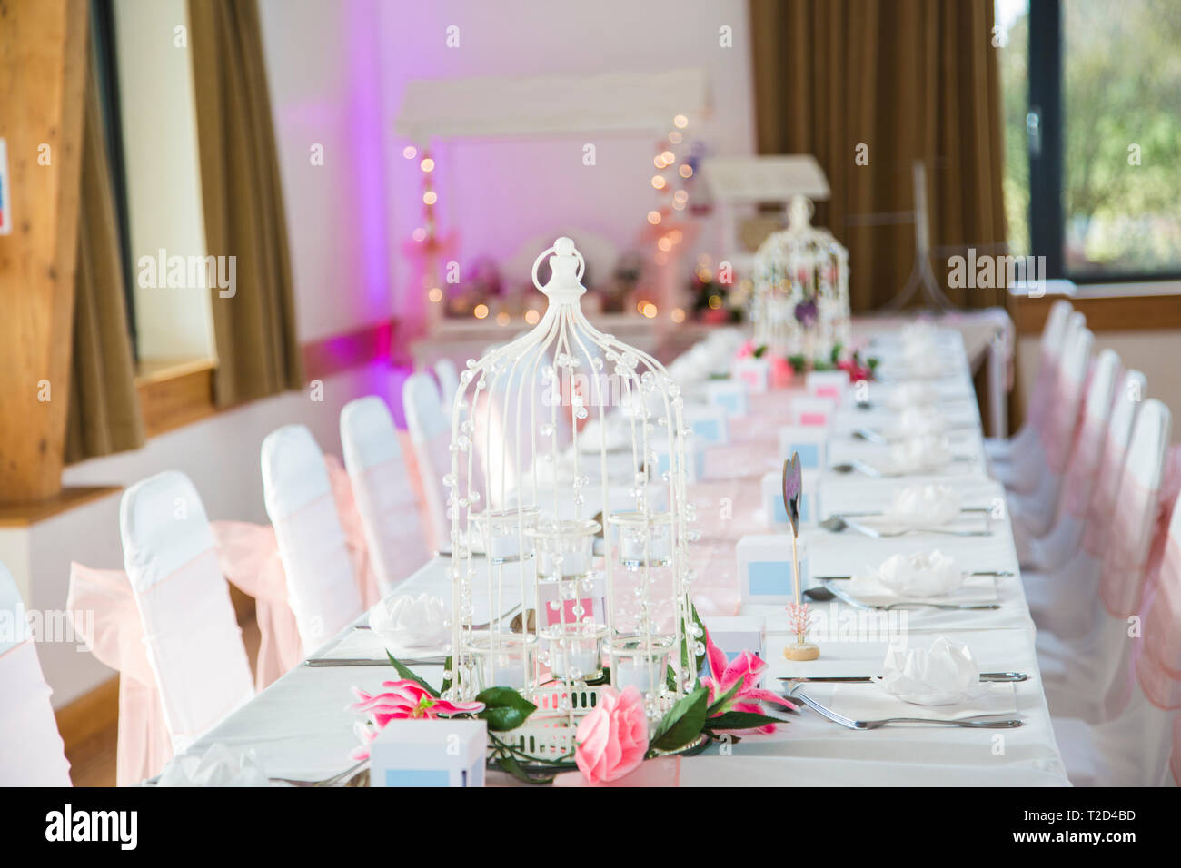 Wedding Day reception venue on a bright sunny day in England Stock ...