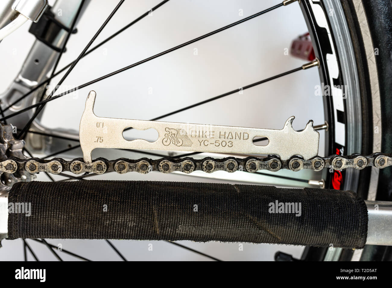 Stretch tool hi-res stock photography and images - Alamy